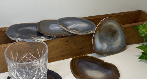 Evolving Earth Designs: Agate Slice Coasters for Nature-Inspired Elegance