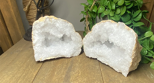 Discover Agate Geode Gifts at Evolving Earth Designs in Australia